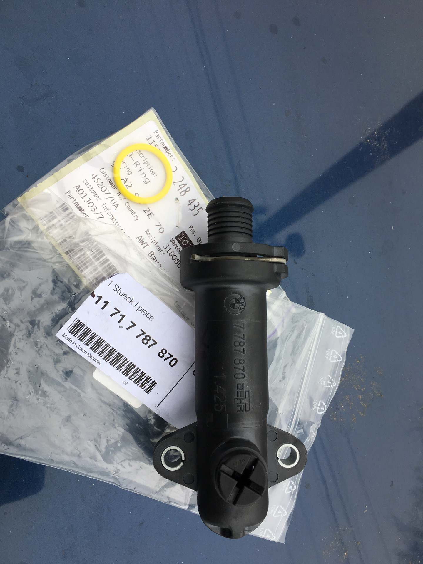 Термостат EGR замена — BMW 3 series Coupe (E46), 2 л, 2004 года ...