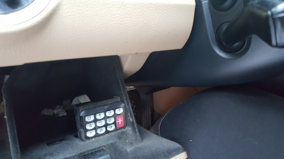 Головоломка… — Volkswagen Passat B6, 2 л, 2005 года | прикол | DRIVE2
