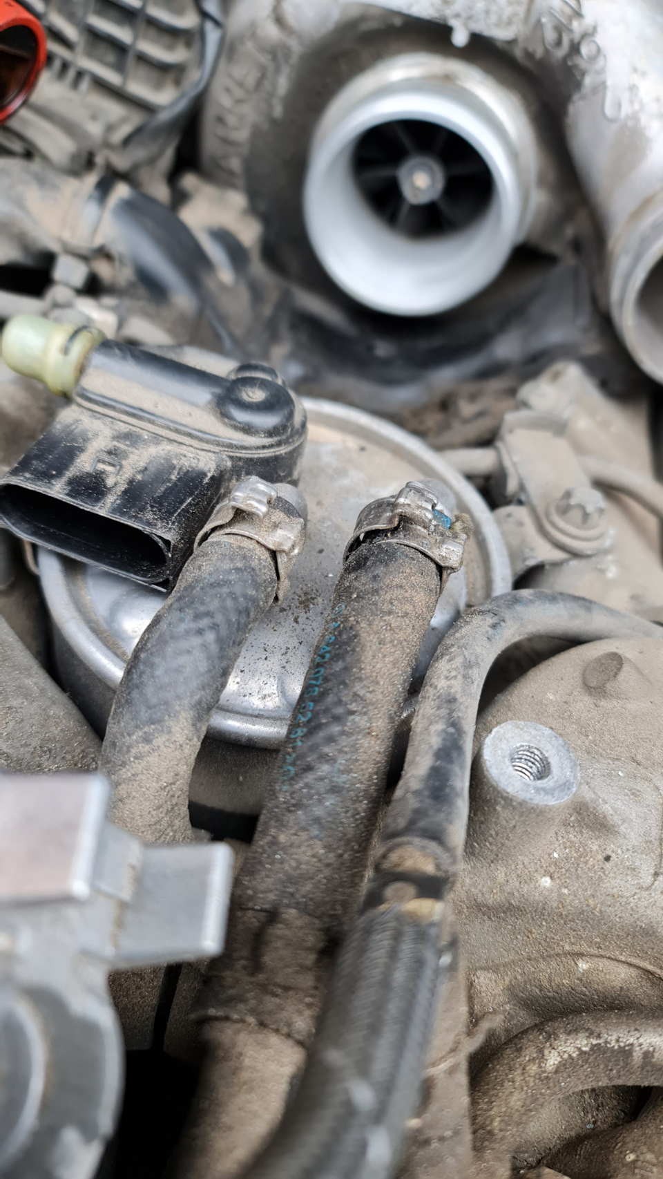 Замена топливного фильтра. Часть 1. — Mercedes-Benz GL-Class (X166), 3 ...