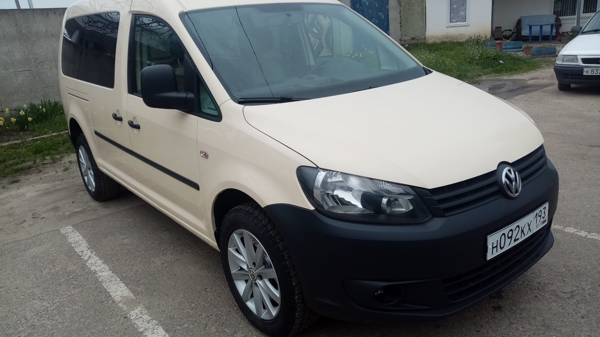 Volkswagen Caddy (3G) 2.0 дизельный 2010 | 2.0 TDI 4 Motion Swamper на ...