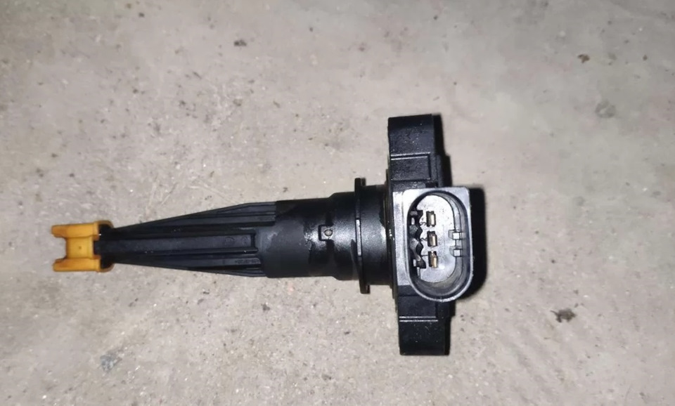 12618608780 Датчик уровня масла BMW | Запчасти на DRIVE2