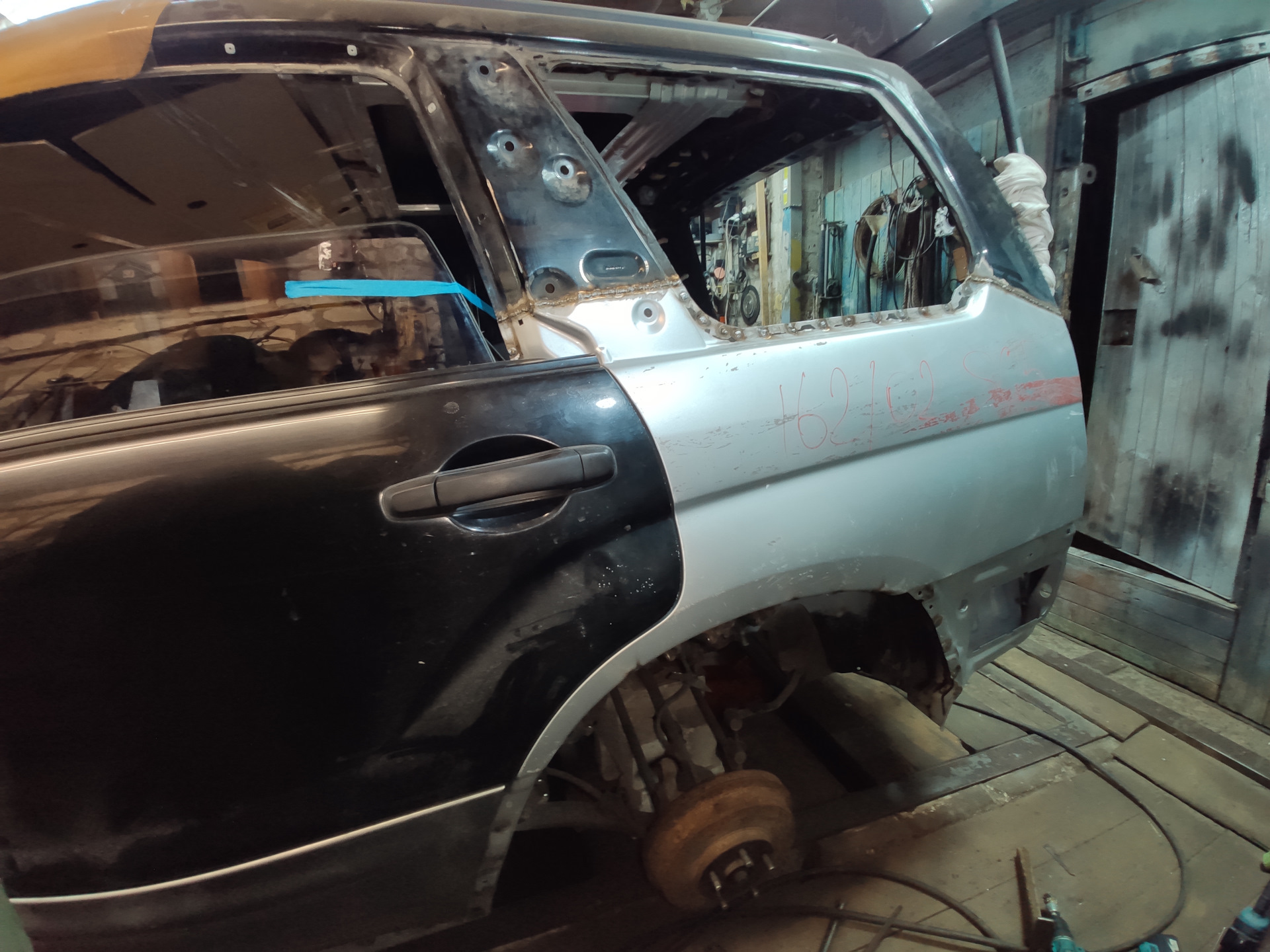 Левый усилитель порога, порог и пол — Subaru Forester (SG), 2 л, 2004 ...