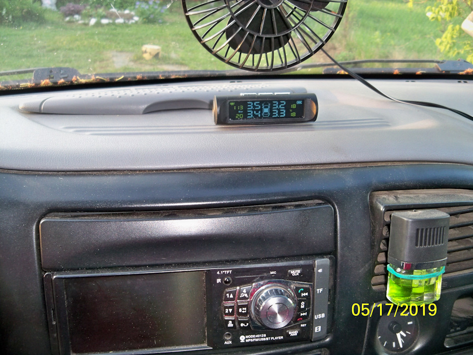 Датчик давления в шинах. — Ford Transit (5G), 2,5 л, 2000 года ...
