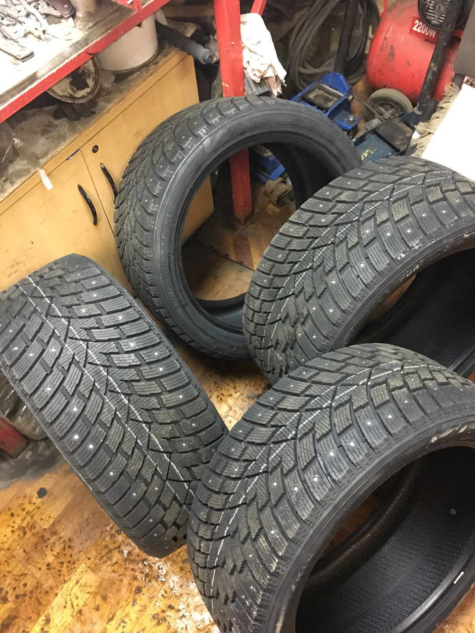 Зима r20 Zeta Antarctica sport — BMW X5 (E70), 3 л, 2008 года | шины ...