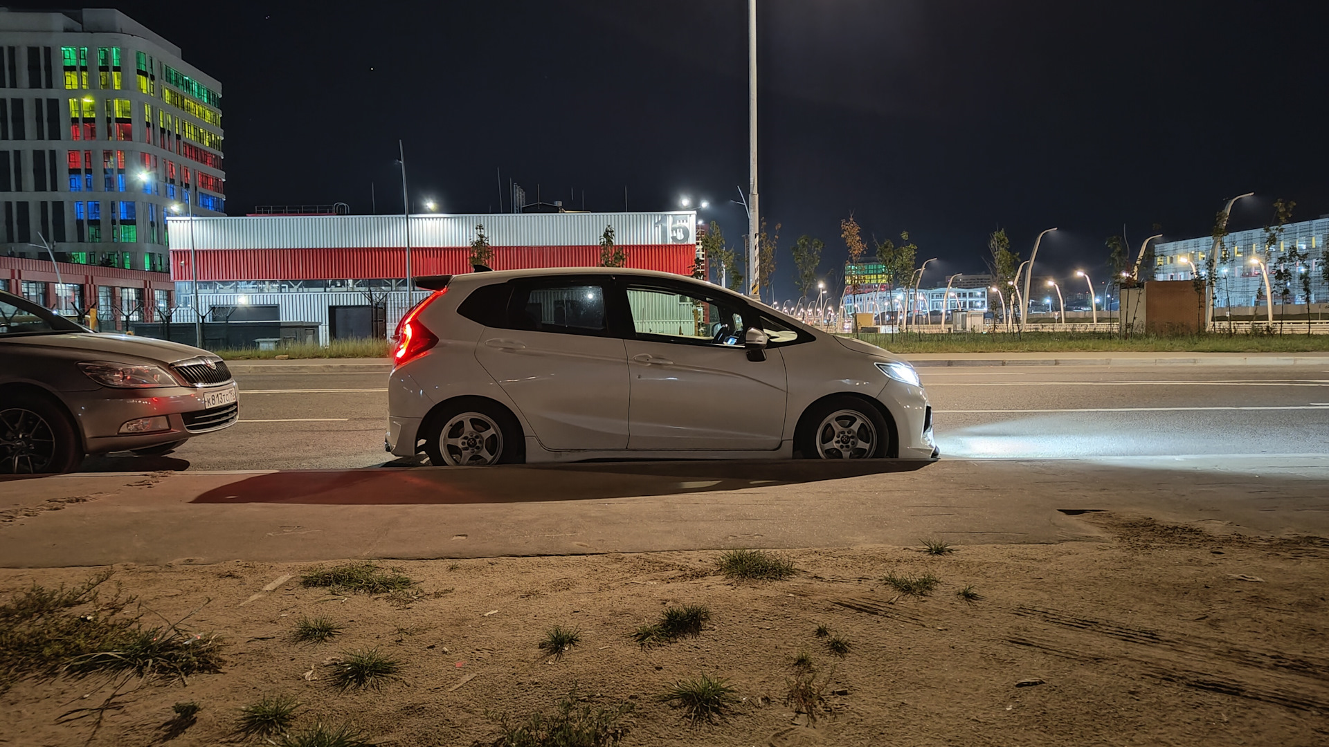 Honda Fit (3G) 1.5 бензиновый 2016 | GK5 RS 無限 Mugen на DRIVE2