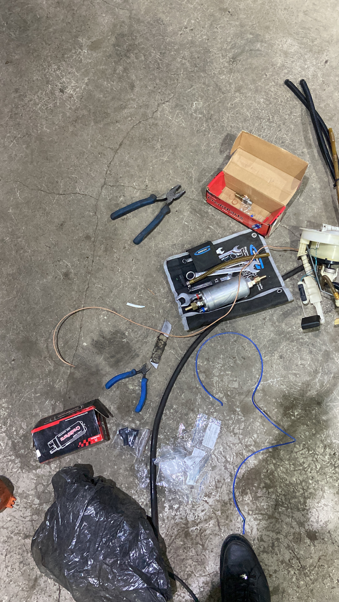 Борьба с топливом 2aaf ч1 — BMW 3 series Coupe (E92), 3 л, 2008 года ...