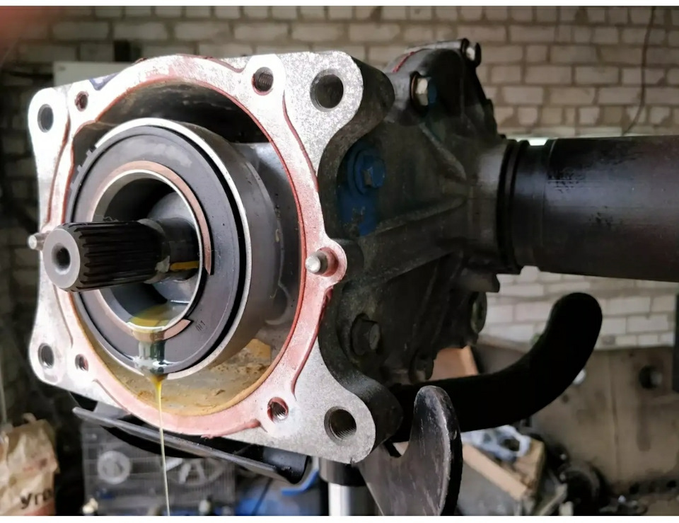 Подшипник электромуфты — Toyota RAV4 (III), 2,4 л, 2011 года ...