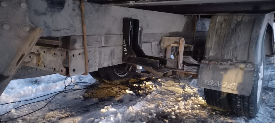 Кронштейн под вторую запаску и камера заднего вида — ГАЗ Газель, 2,8 л ...
