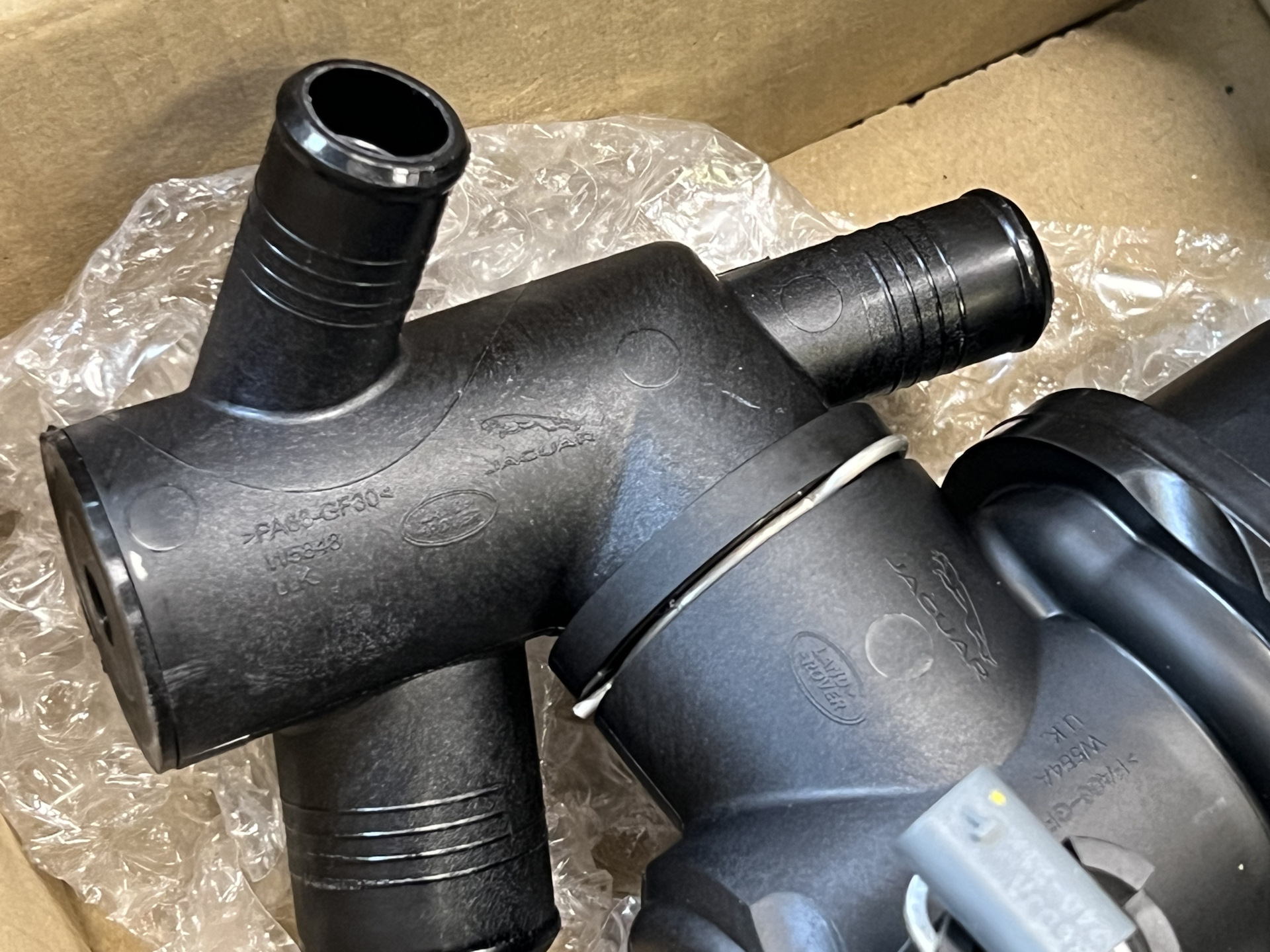 Замена термостата — Land Rover Discovery Sport (1G), 2 л, 2019 года ...