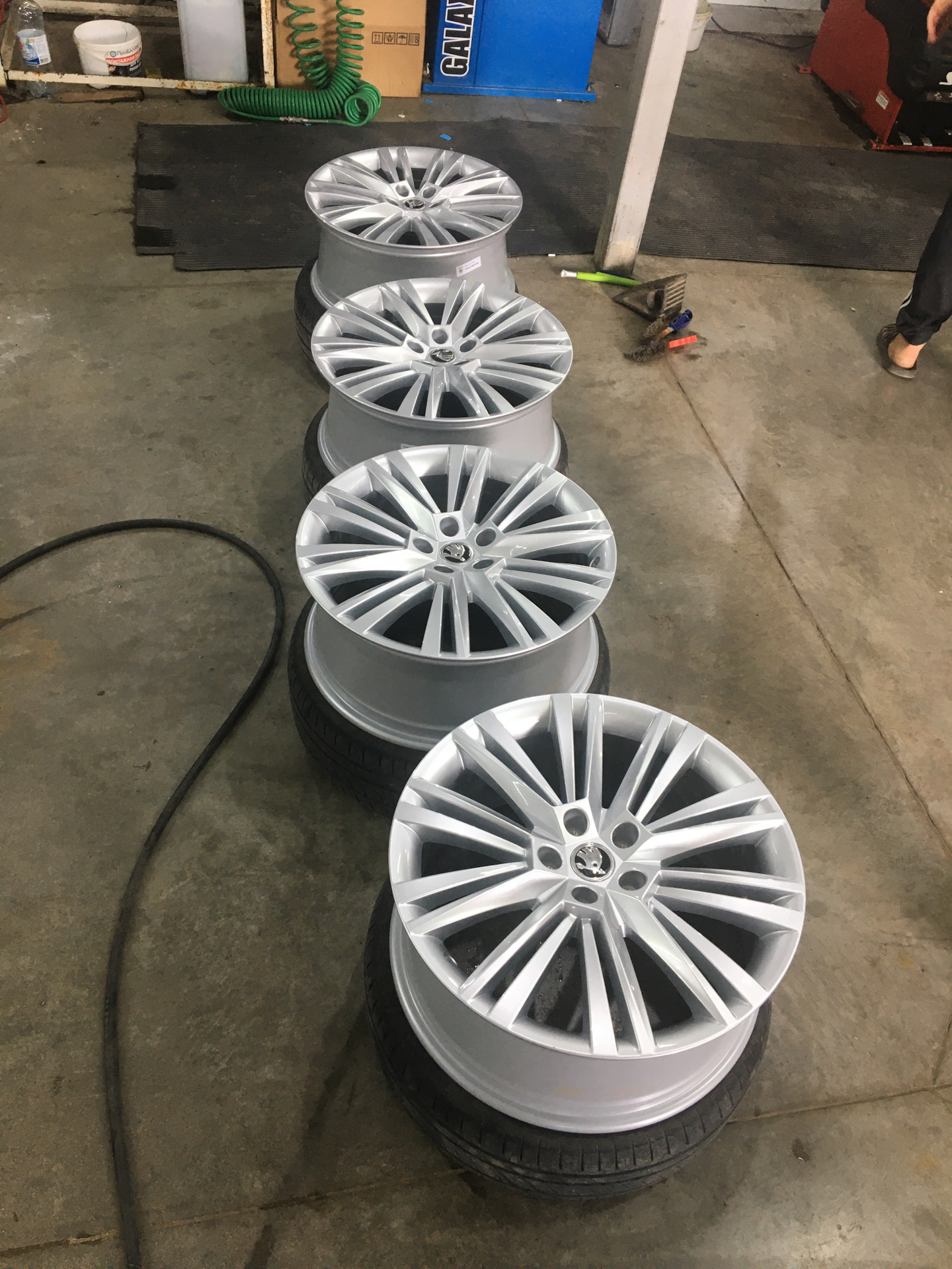 Диски R19 Canopus, шины Hankook — Volkswagen Tiguan (2G), 1,4 л, 2019 ...