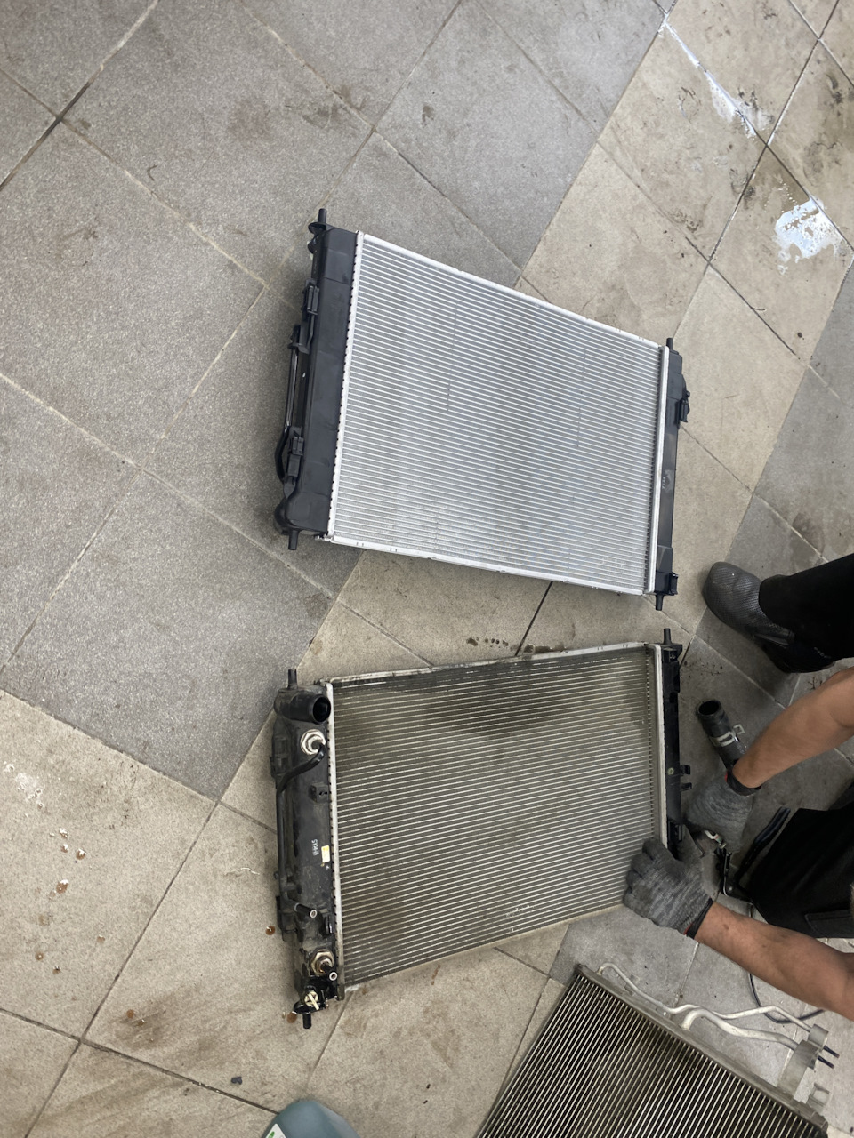 Замена Радиатор — KIA Cerato (3G), 2 л, 2018 года | запчасти | DRIVE2