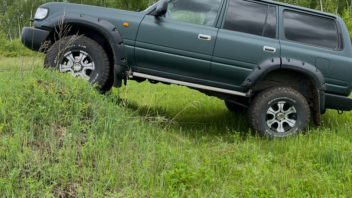 Toyota Land Cruiser 80 5.0 бензиновый 1997 | V12 на DRIVE2