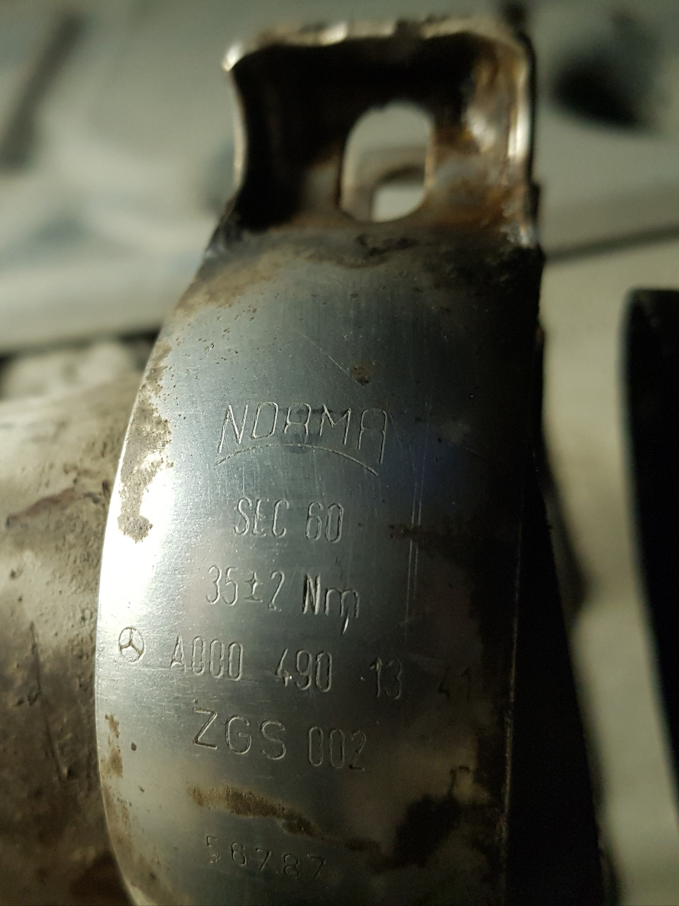 Замена хомута выхлопной системы — Mercedes-Benz GLK-Class (X204), 3 л ...