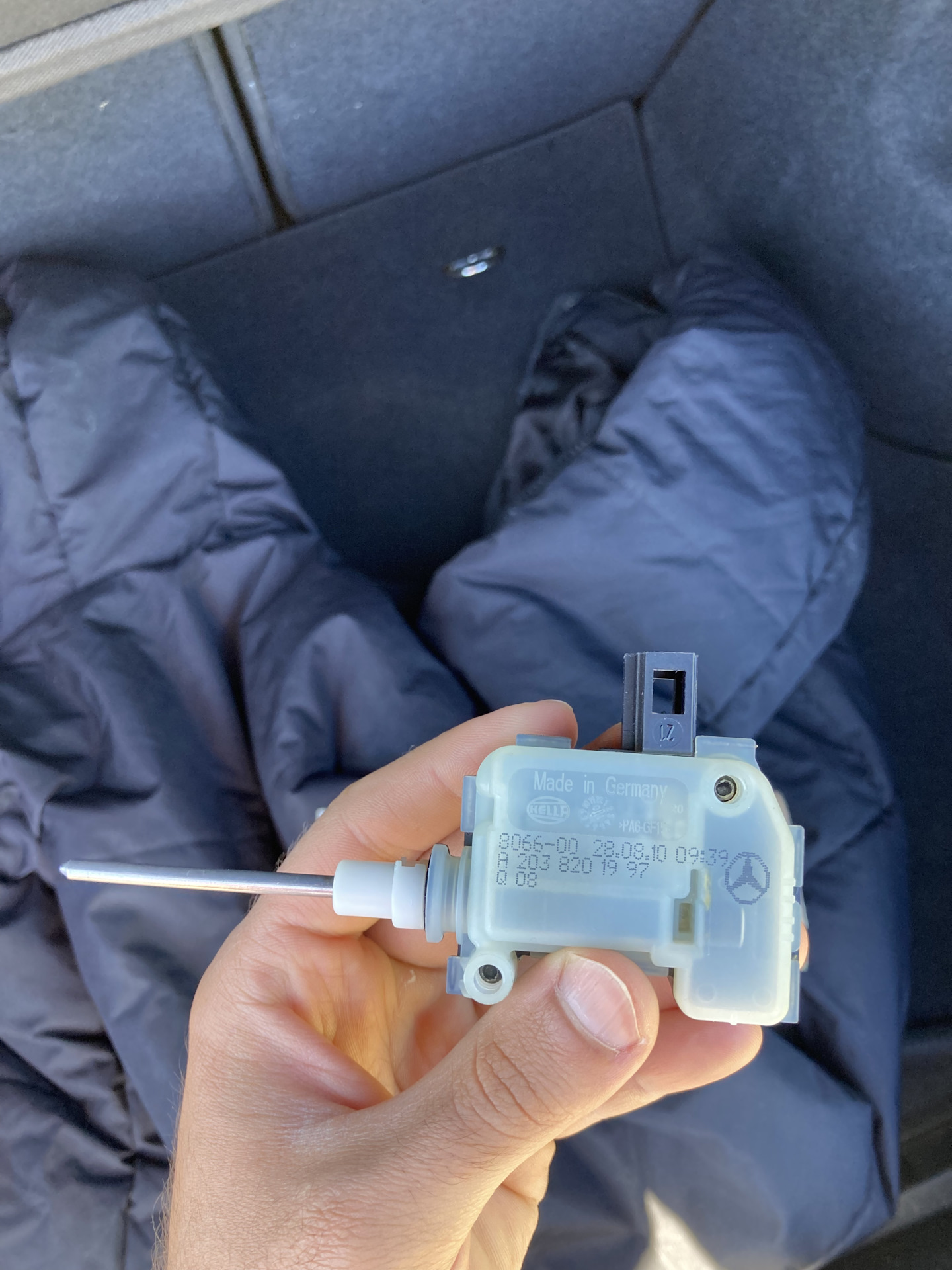 02.07.2022-снова заклинили передние тормоза(скобы) W203 M271.948 ...