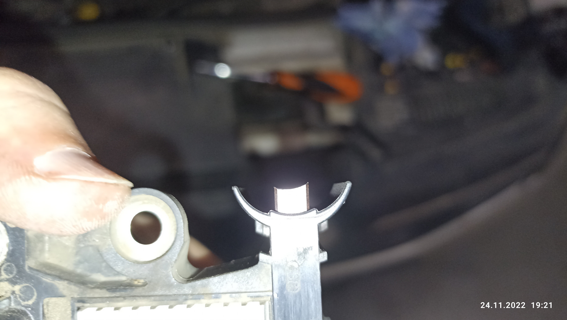 Замена помпы и приводного ремня, Логан 2 с мотором H4М. Ревизия ...