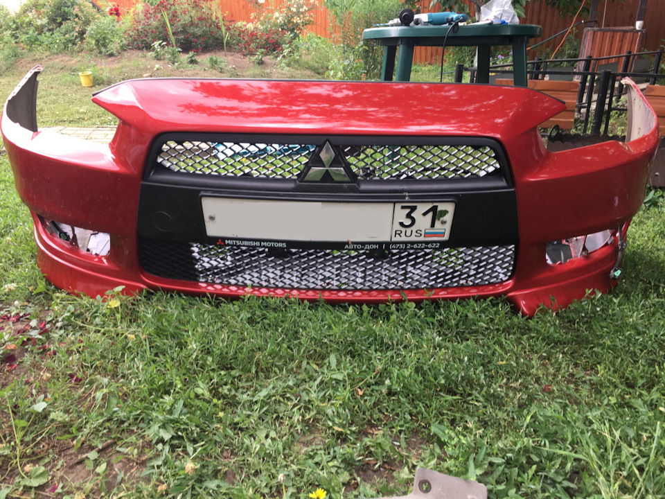 Штатный обвес. Часть 2. "Клыки" — Mitsubishi Lancer X, 1,8 л, 2008 года ...