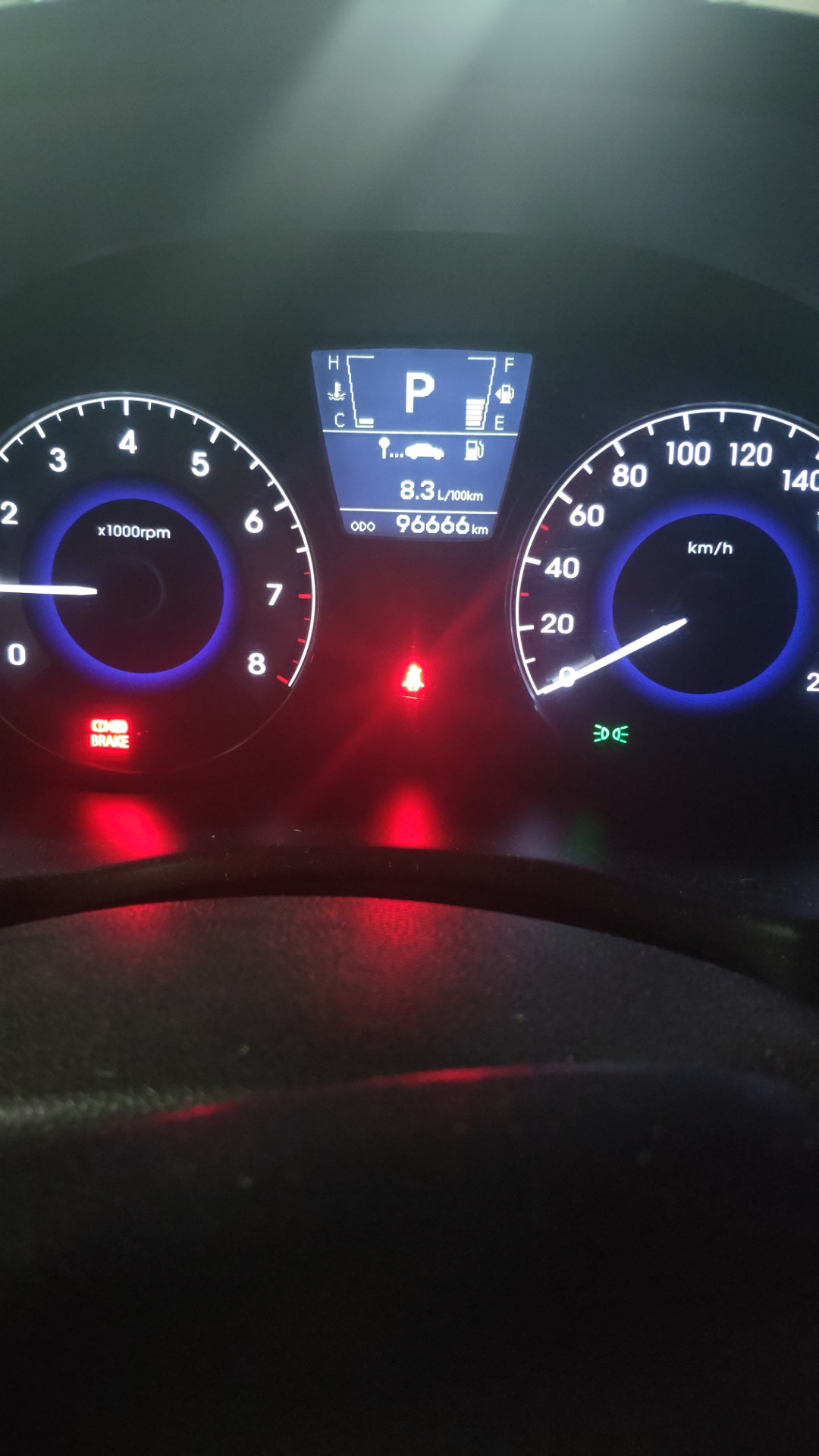 Замена кнопки открытия багажника Solaris HB — Hyundai Solaris, 1,4 л ...