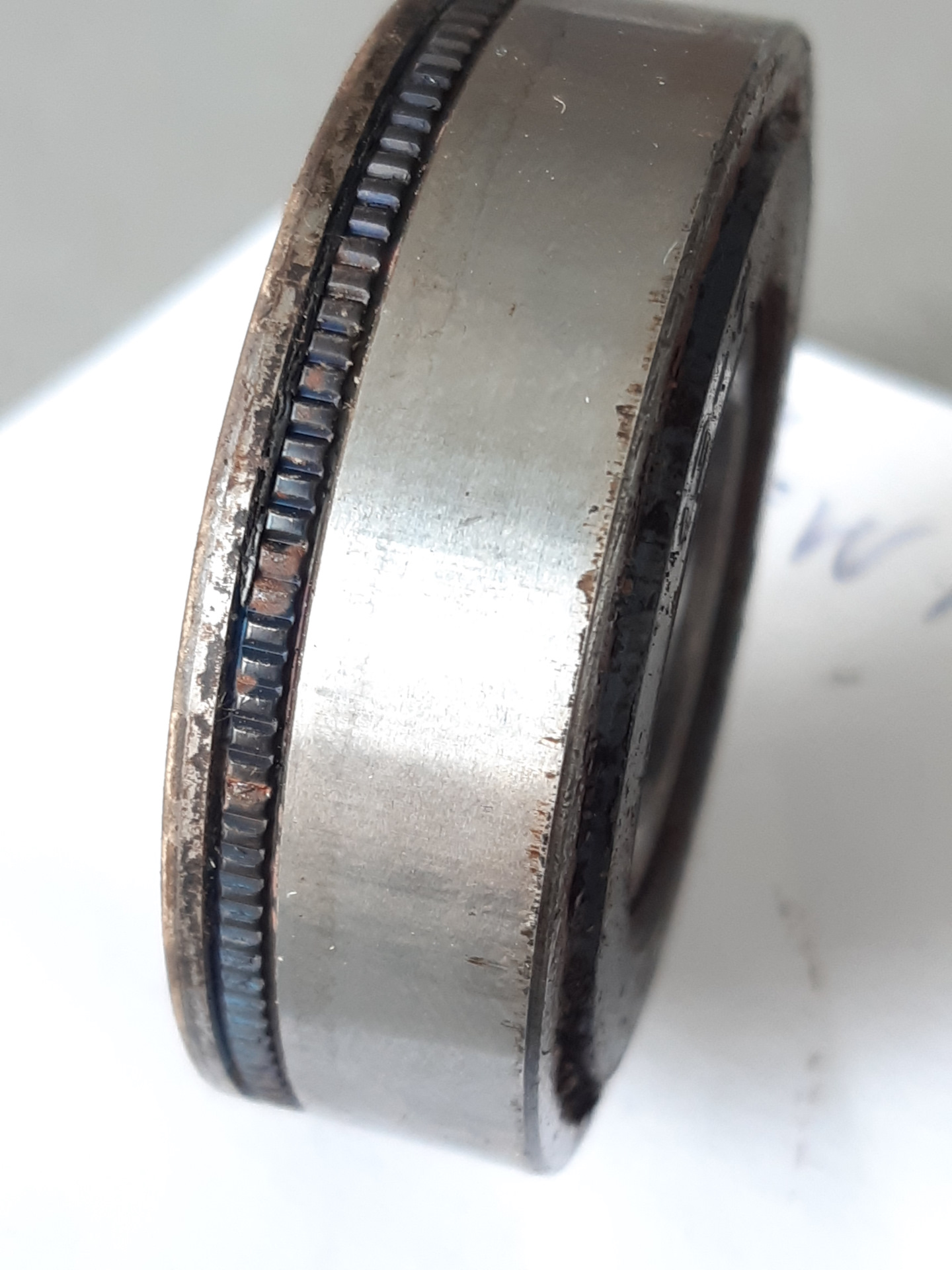 Замена ролика приводного ремня 252872R100 — DRIVE2