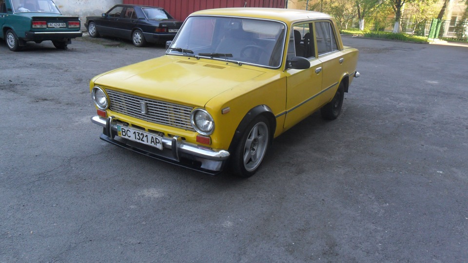 Black And Yellow… — Lada 21070, 1,5 л, 2005 года | фотография | DRIVE2