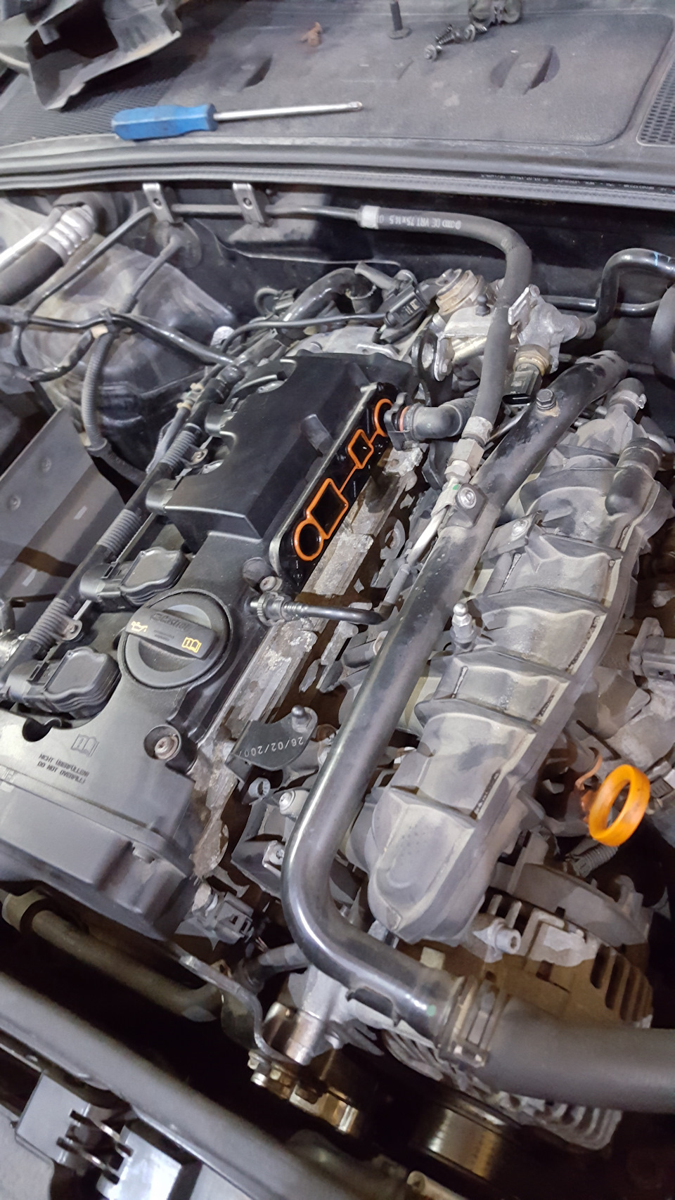 Замена свечей, масла, фильтров и нежданчик — Audi A4 (B7), 2 л, 2007 ...