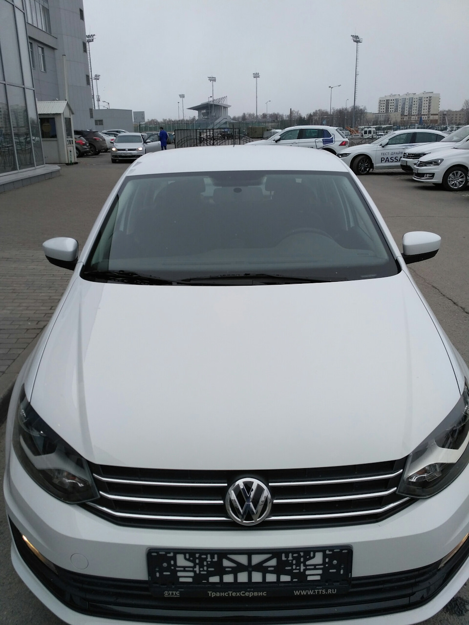 покупка — Volkswagen Polo Sedan, 1,6 л, 2017 года | покупка машины | DRIVE2