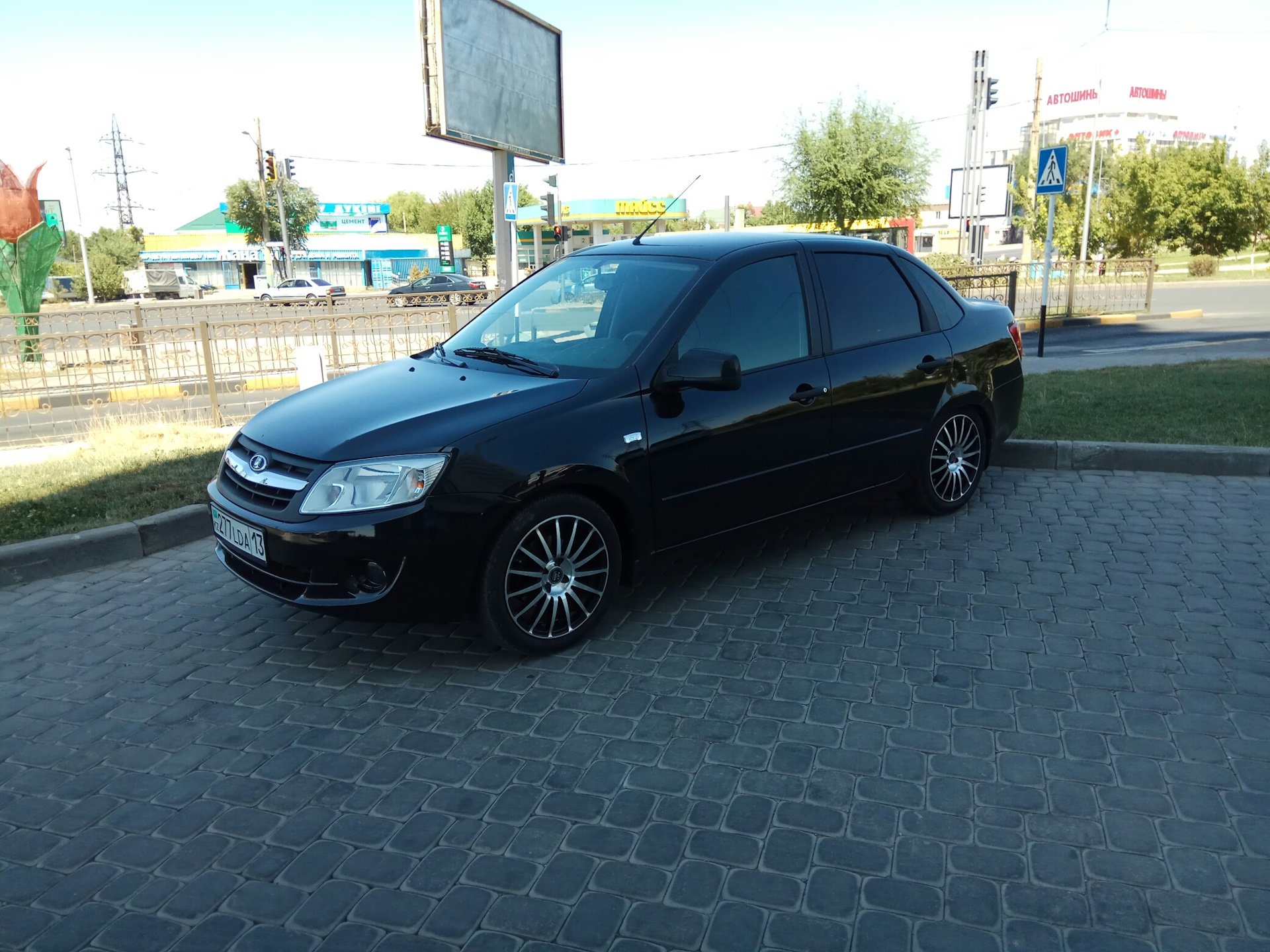 Диски Гранта Спорт — Lada Гранта (1G), 1,6 л, 2014 года | колёсные ...