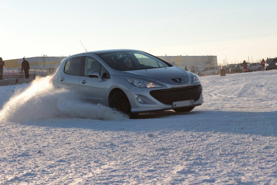 Ралли-Спринт на площадке Автодрома СПб — Peugeot 308 (1G), 1,6 л, 2010 ...