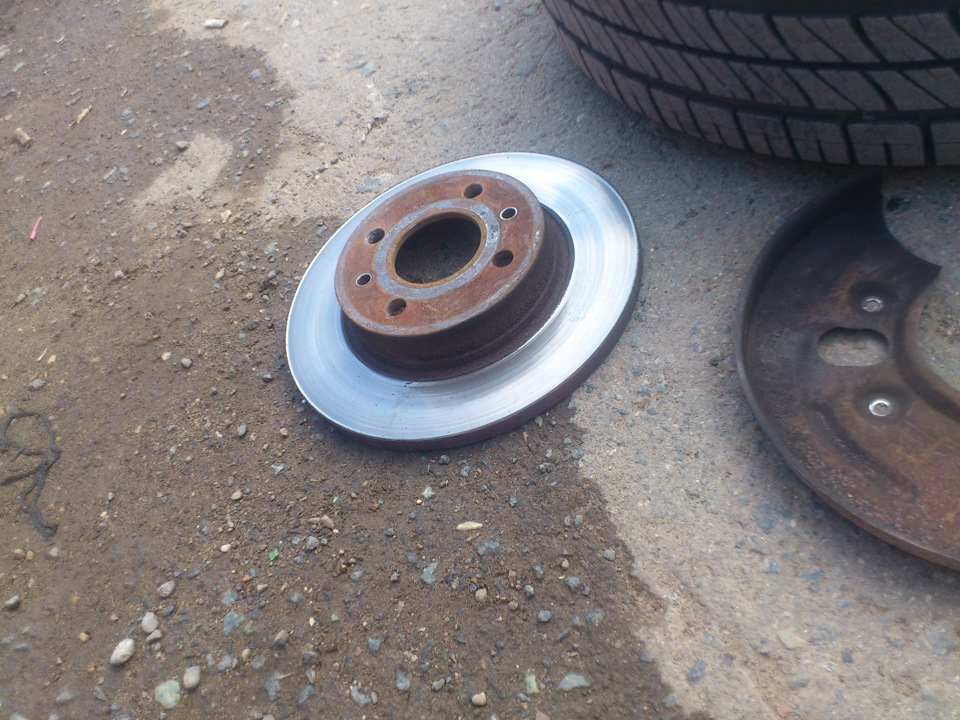 поставил тормозные диски brembo max R14 — Lada 2114, 1,5 л, 2007 года ...