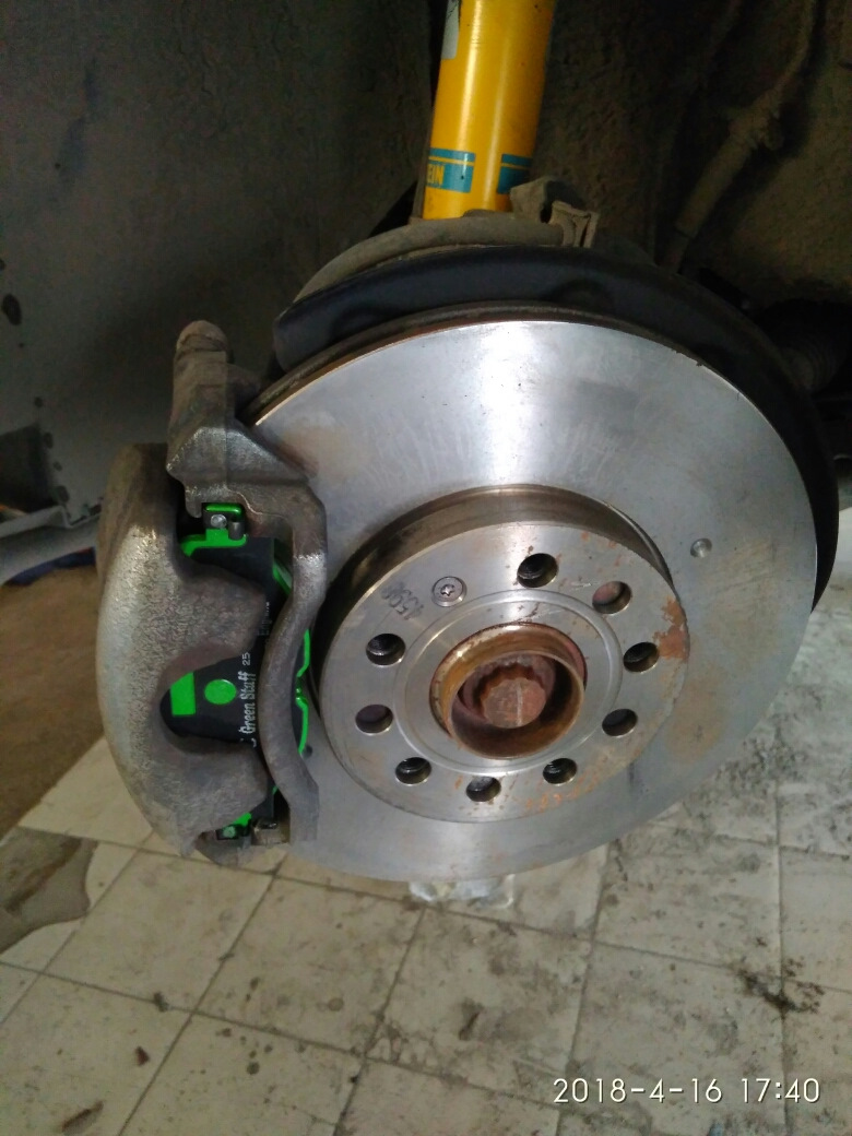 Меняем пол машины! Большое ТО2 — Skoda Octavia A7 Mk3, 1,4 л, 2019 года ...