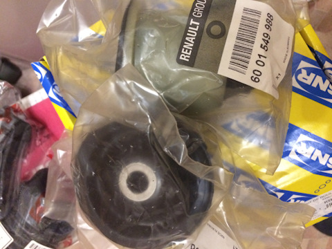 6001549989 Шарнир рычагов задней подвески RENAULT | Запчасти на DRIVE2