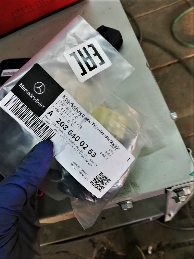 A2035400253 Втулка направляющая акпп Mercedes | Запчасти на DRIVE2