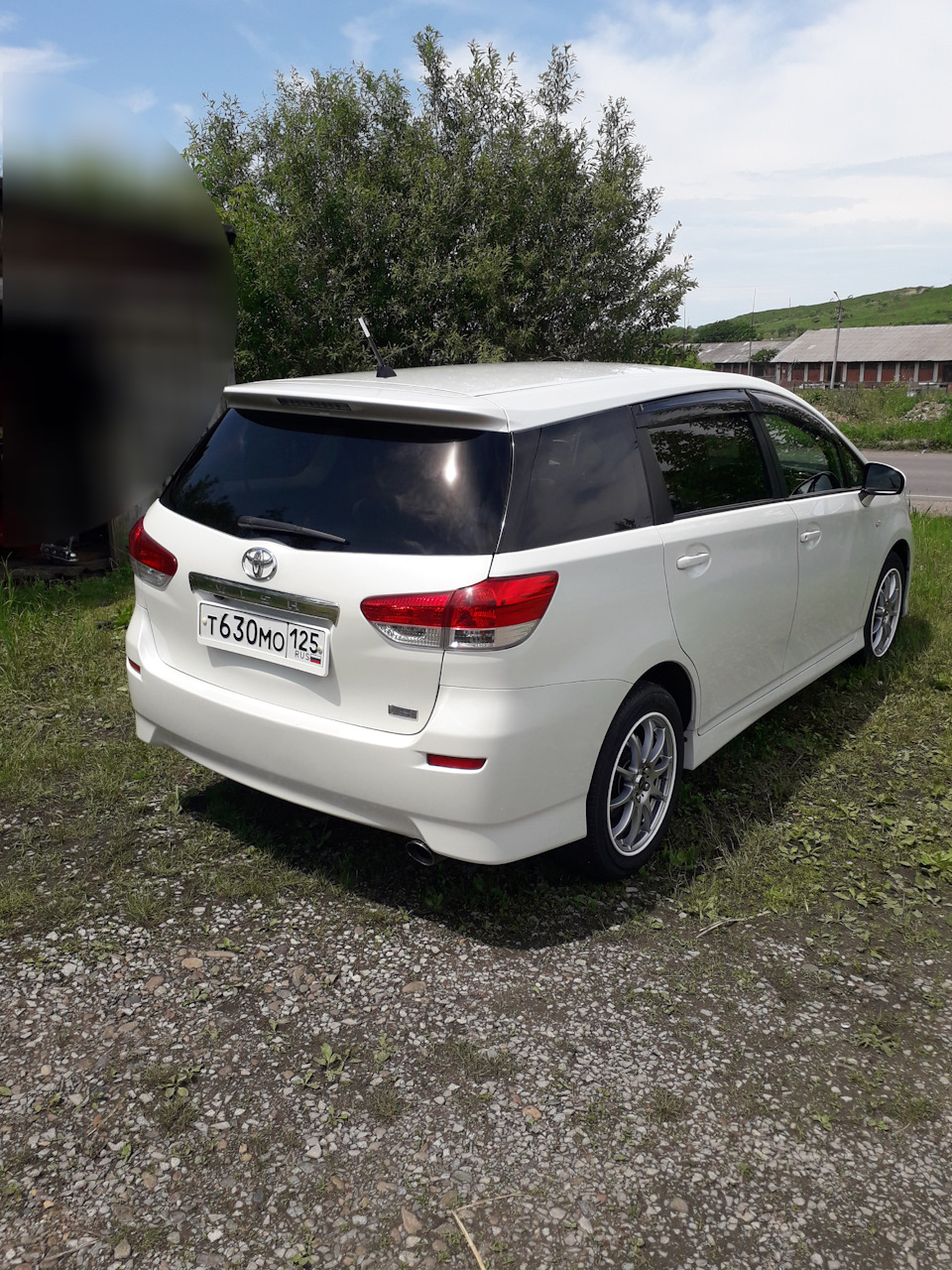 №48. Замена маслоохладителя АКПП и трубок. — Volvo XC70 III, 2,4 л ...