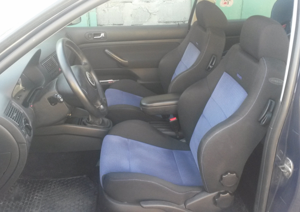 Recaro 3D полный инсталл — Volkswagen Golf Mk4, 1,6 л, 2002 года ...