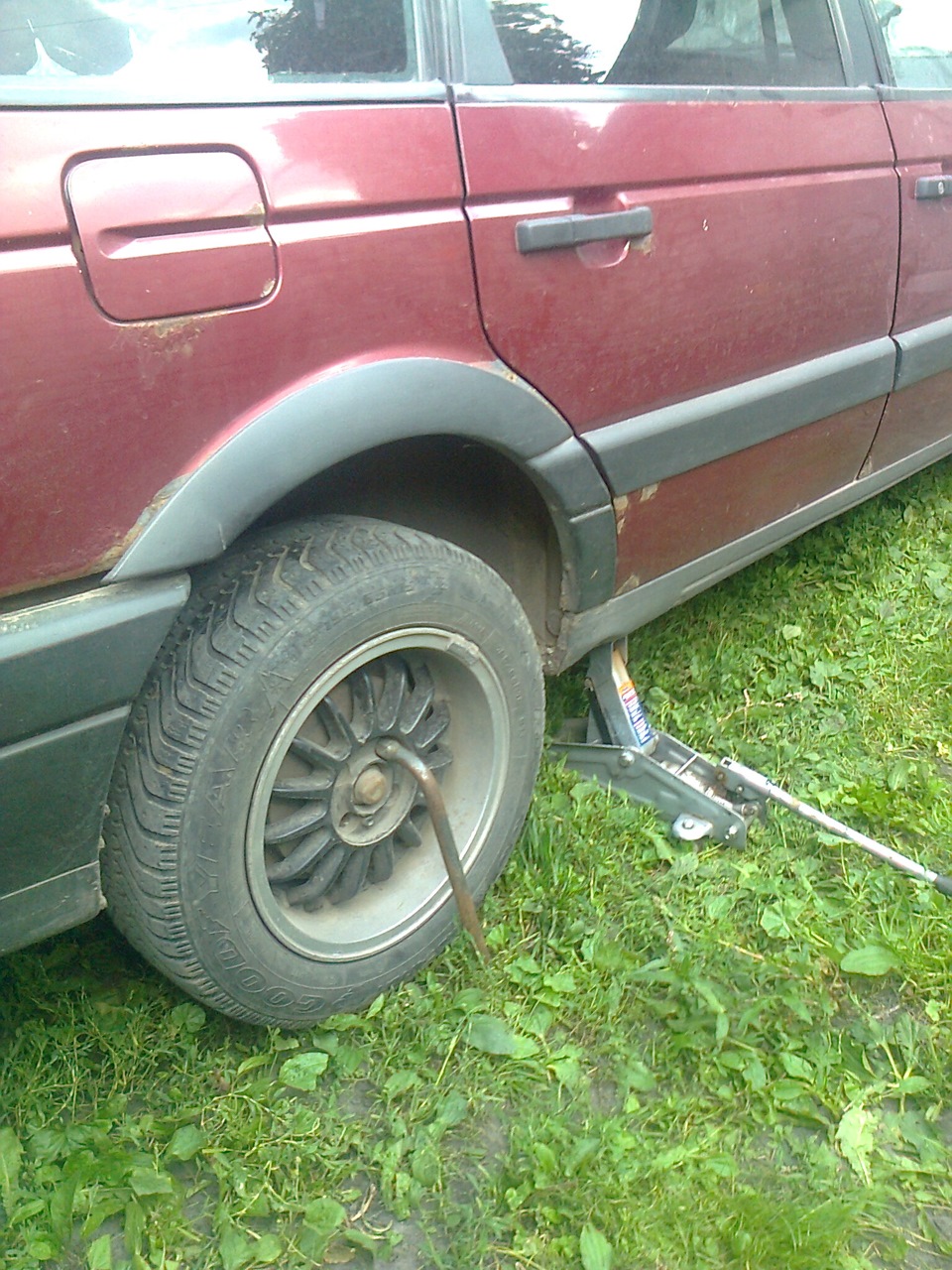 Замена задней стойки — Volkswagen Passat Variant (B3), 1,8 л, 1989 года ...