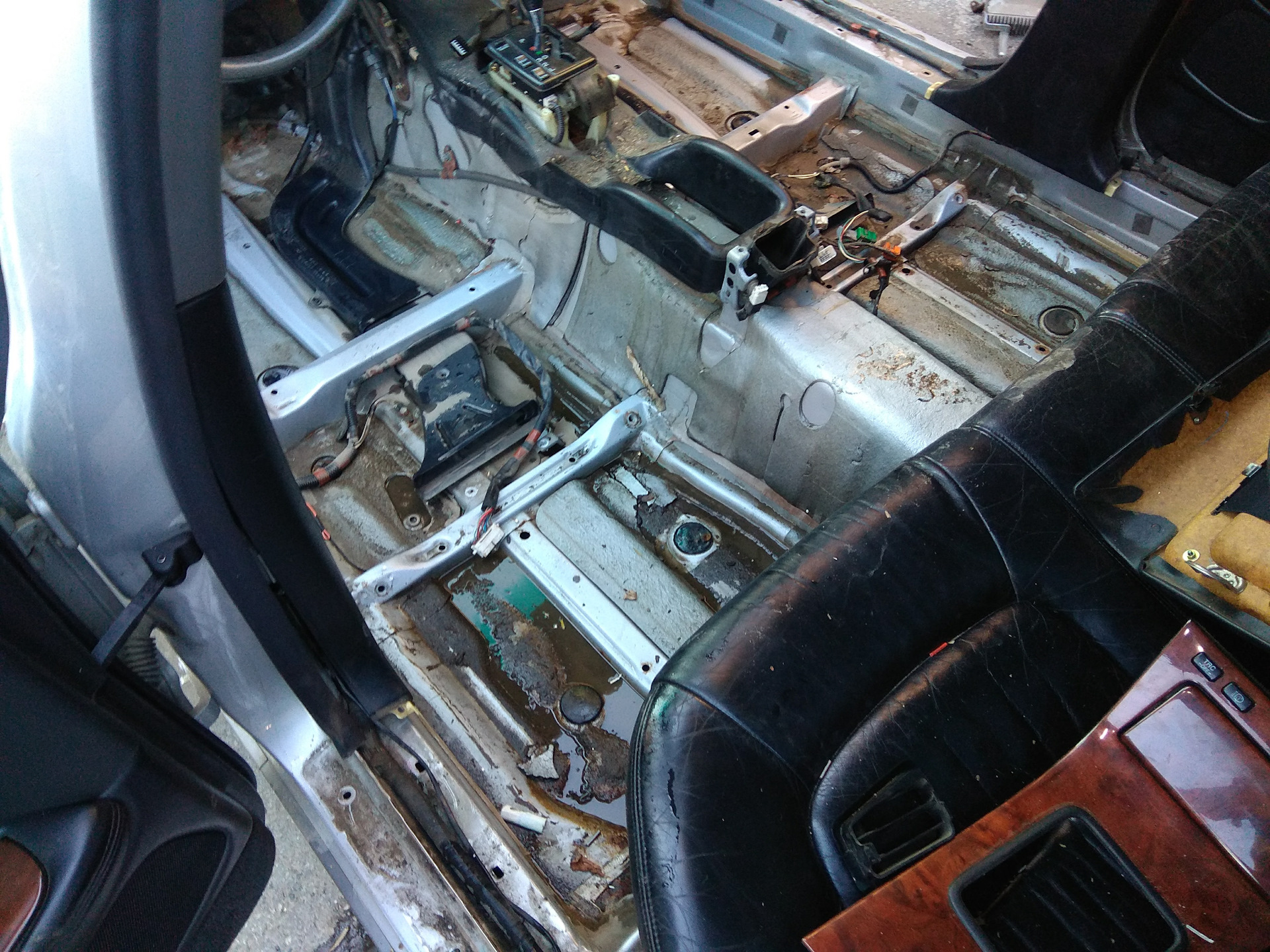 Плановое ТО салона часть 1 — Lexus LS (UCF20), 4 л, 1995 года ...