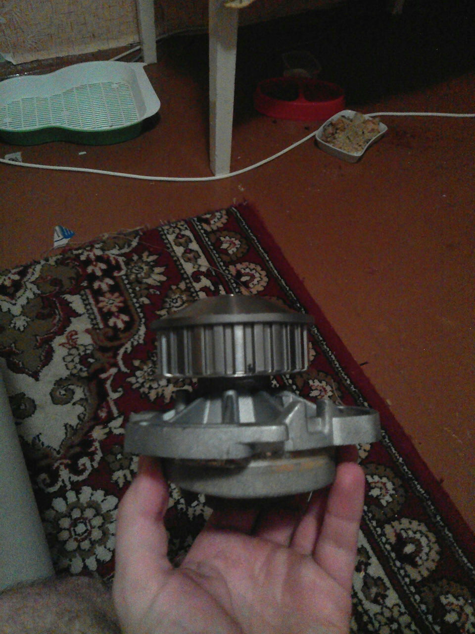 помпа — Volkswagen Golf Mk3, 1,6 л, 1993 года | запчасти | DRIVE2