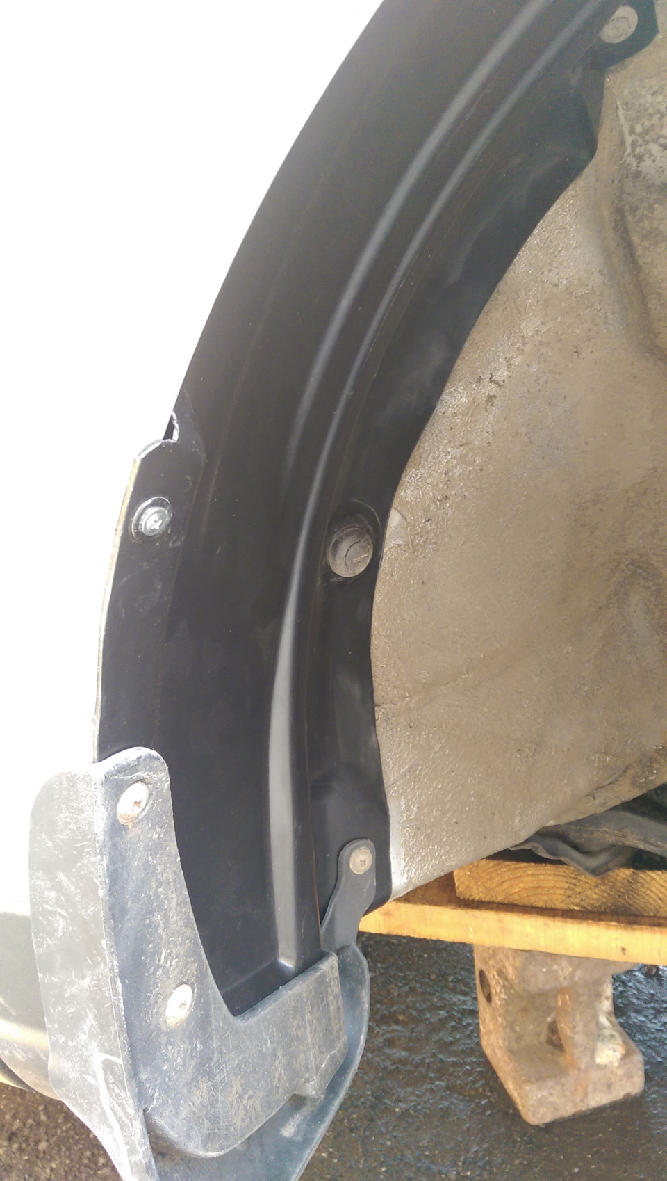 Замена передних подкрылков — Hyundai Santa Fe (2G), 2,7 л, 2008 года ...