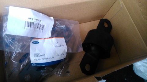 1061670 Сайлентблок рычага задней подвески / Focus-I/II, C-Max VOLVO ...