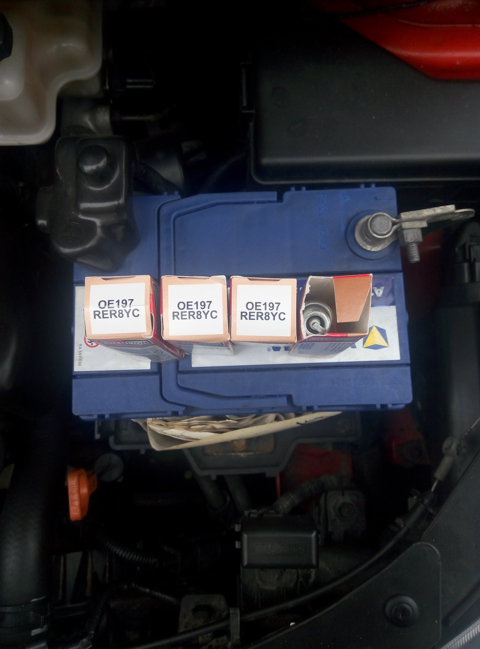 Замена свечей — Hyundai i10, 1,2 л, 2010 года | своими руками | DRIVE2