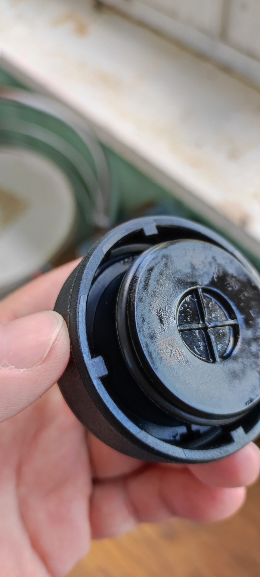 Запотевания маслозаливной крышки — Volkswagen Arteon, 1,5 л, 2019 года ...