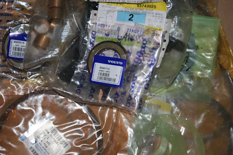 9495018 Сальник 40*75*10 TCW14 Volvo | Запчасти на DRIVE2