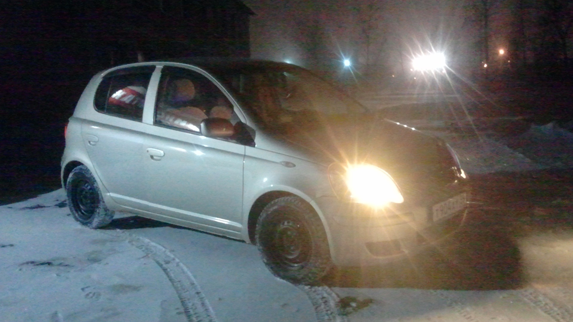 Toyota Vitz (10) 1.0 бензиновый 2003 | Pair style на DRIVE2