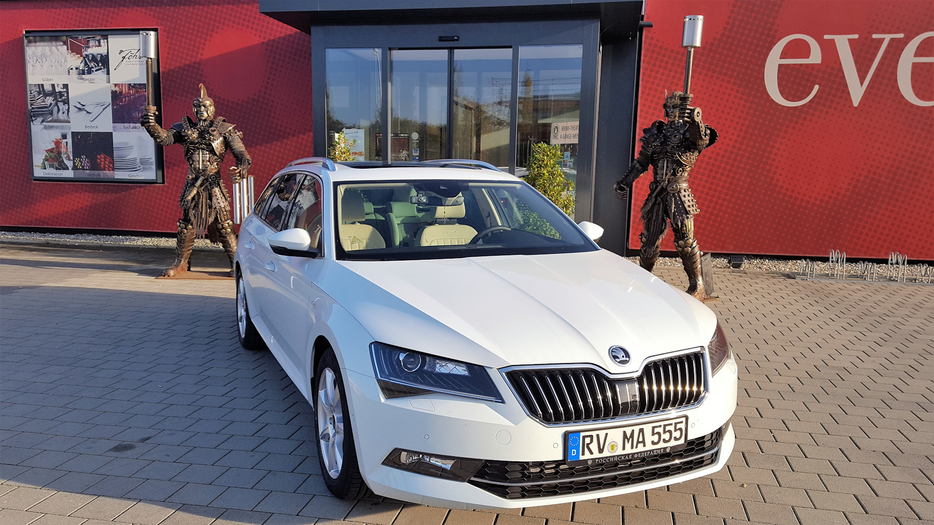 Переобулись на зиму — Skoda Superb Combi (Mk3), 2 л, 2016 года ...