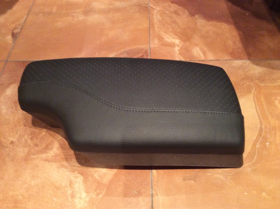 5P9061000 Подлокотник VAG | Запчасти на DRIVE2