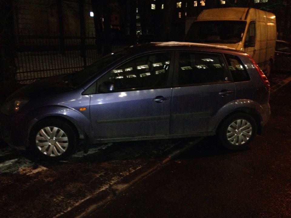 Купил колпаки) — Ford Fiesta (Mk V), 1,6 л, 2006 года | колёсные диски ...