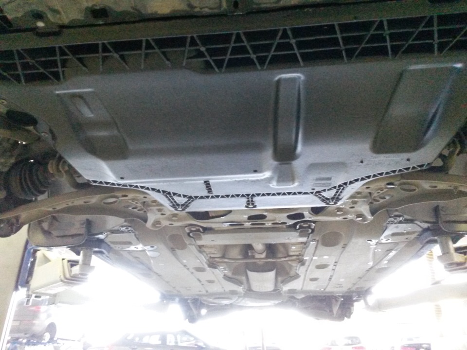 5Q0825901 Защитный брус сзади VAG | Запчасти на DRIVE2