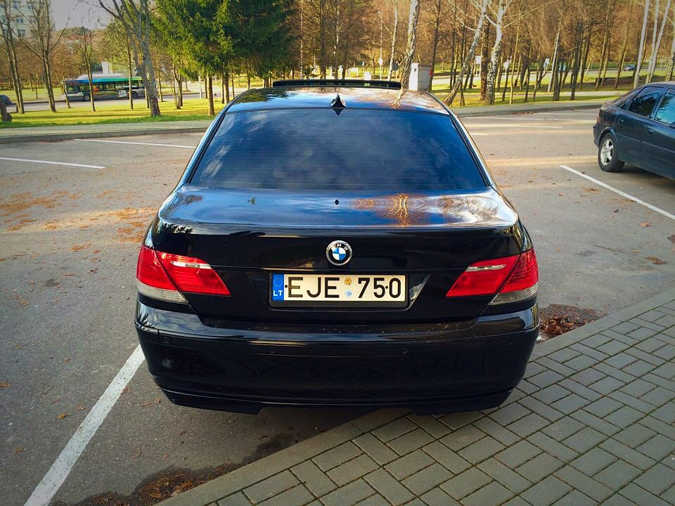 Доделки после покраски (БМВ эмблема) — BMW 7 series (E65/E66), 4,8 л ...