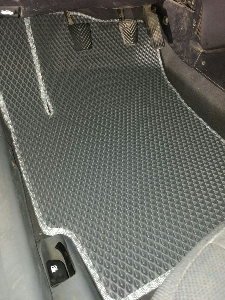 Водительский коврик — Hyundai Elantra (3G), 1,6 л, 2004 года ...