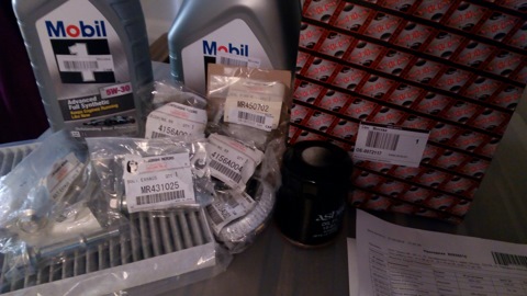 MR431025 БОЛТ КРЕПЛЕНИЯ ГЛУШИТЕЛЯ PAJERO/MONTERO, OUTLANDER (2000-2006 ...