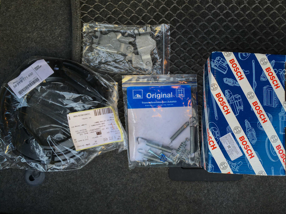 34216771430 Фиксирующее кольцо тормозных колодок BMW | Запчасти на DRIVE2